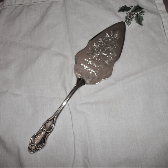 Vintage | Dining | Vintage Christmas Cakepie Server Silver Plate | Poshmark